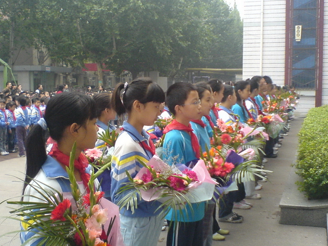 9月10日晨,我校庆祝教师节表彰大会隆重召开 西北大学附属小学